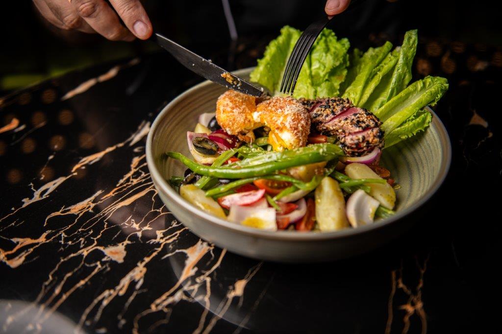 Alloy Lounge | Luxury Restaurant & Entertainment